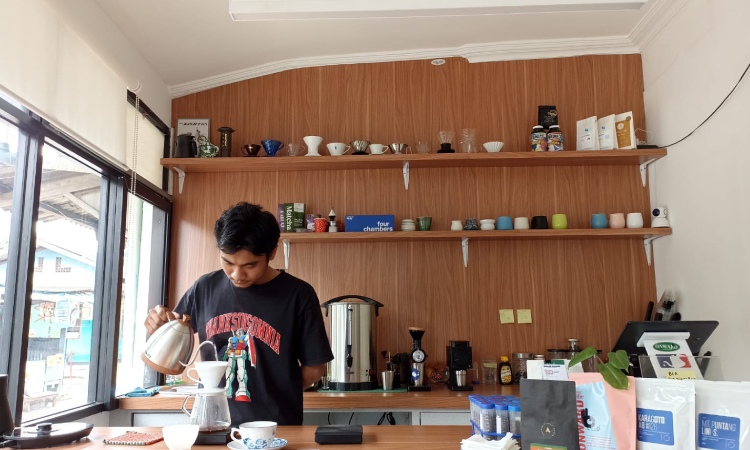 Konsep Slow Bar Cafe, Apa Kelebihannya? - Aman Kuba Coffee